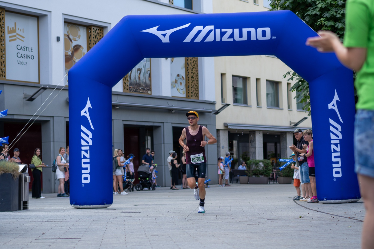 Shafar stürmt zum Sieg beim LGT Alpin-Marathon - Landesspiegel